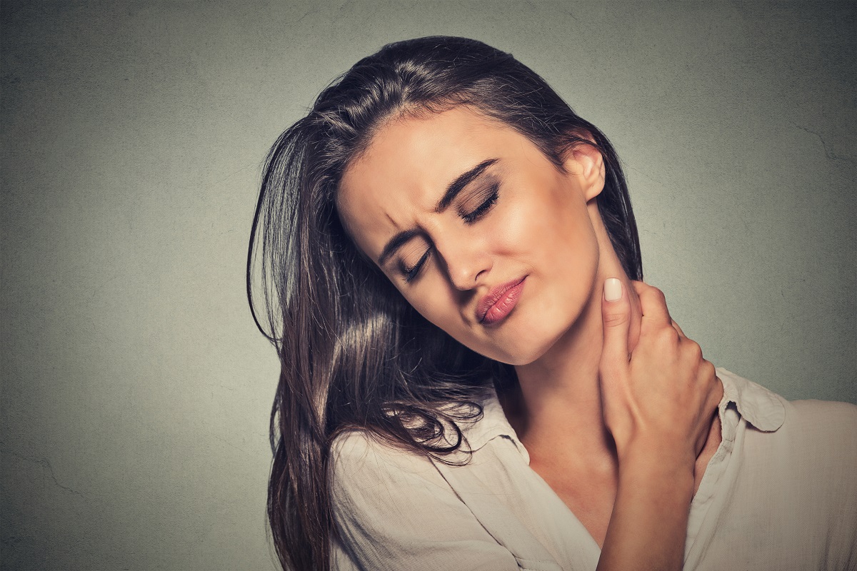 5 Reasons For Shoulder Pain Among Women | The MMOB